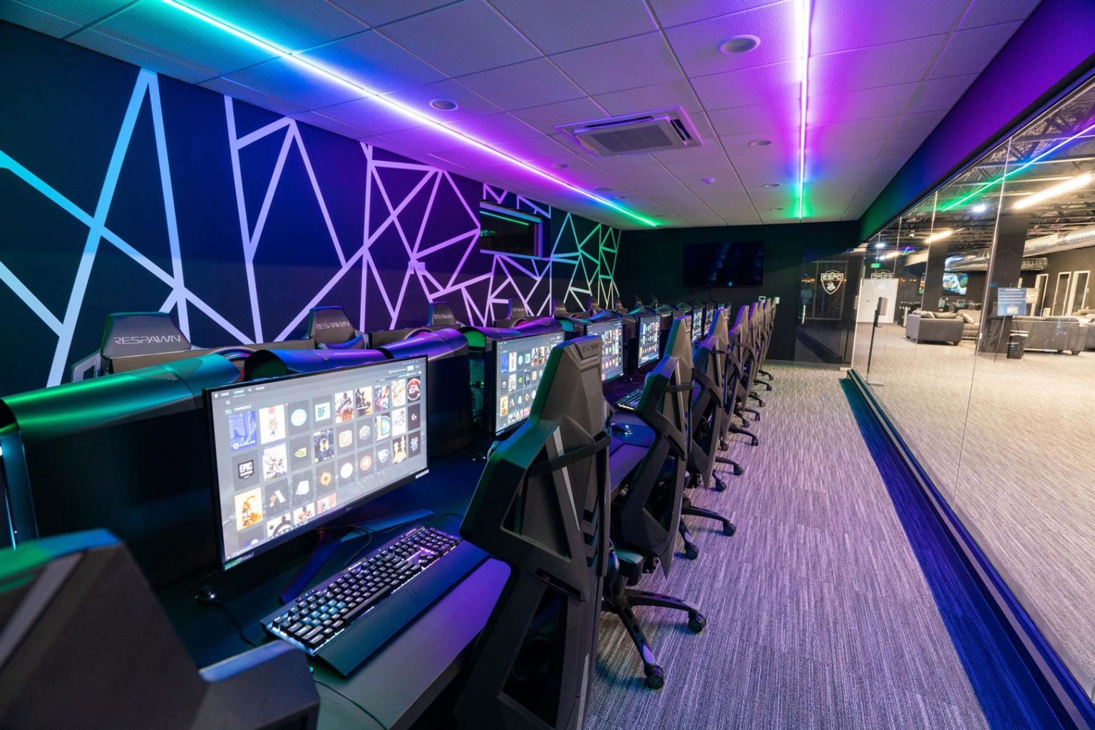 Esports Players Club - Interstruct