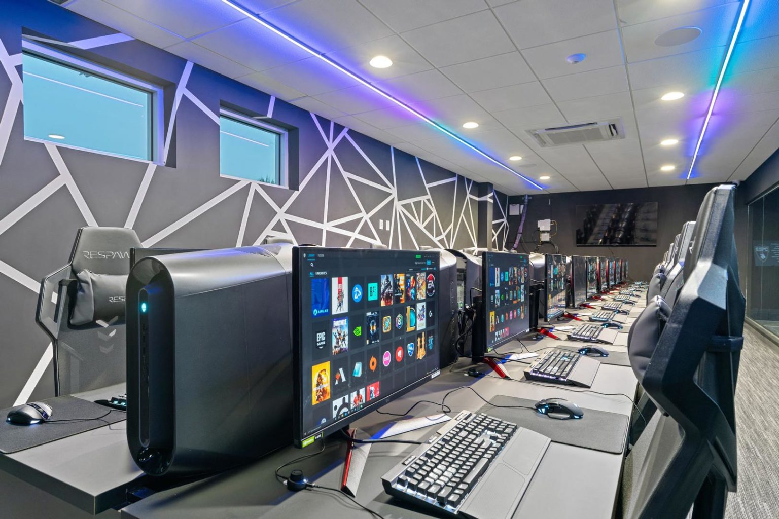 Esports Players Club - Interstruct