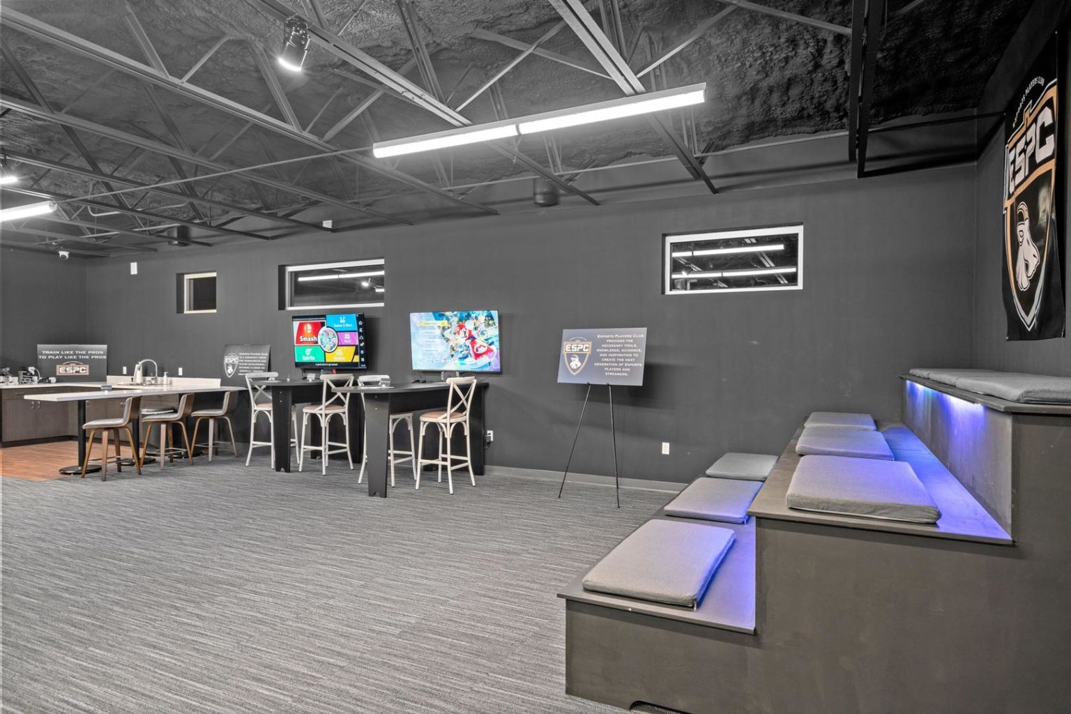 Esports Players Club - Interstruct