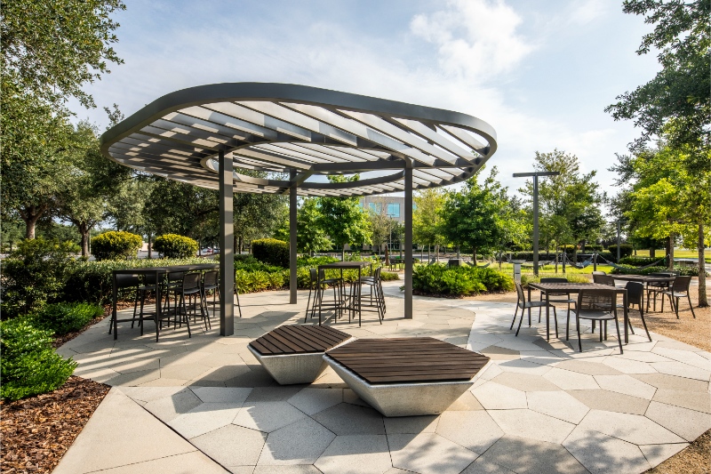 Southpark Center Outdoor Recreation Amenity - Interstruct